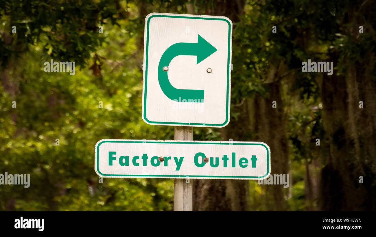Street Sign the Direction Way to FACTORY OUTLET Stock Photo - Alamy