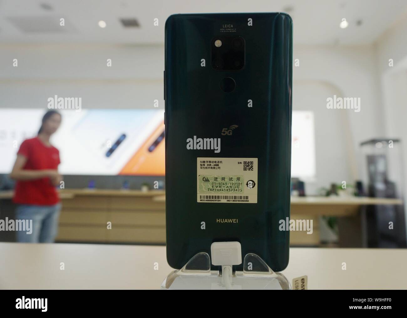 Zhejiang, Zhejiang, China. 14th Aug, 2019. Zhejiang, CHINA-Huawei Mate20X (5G) mobile phone ...