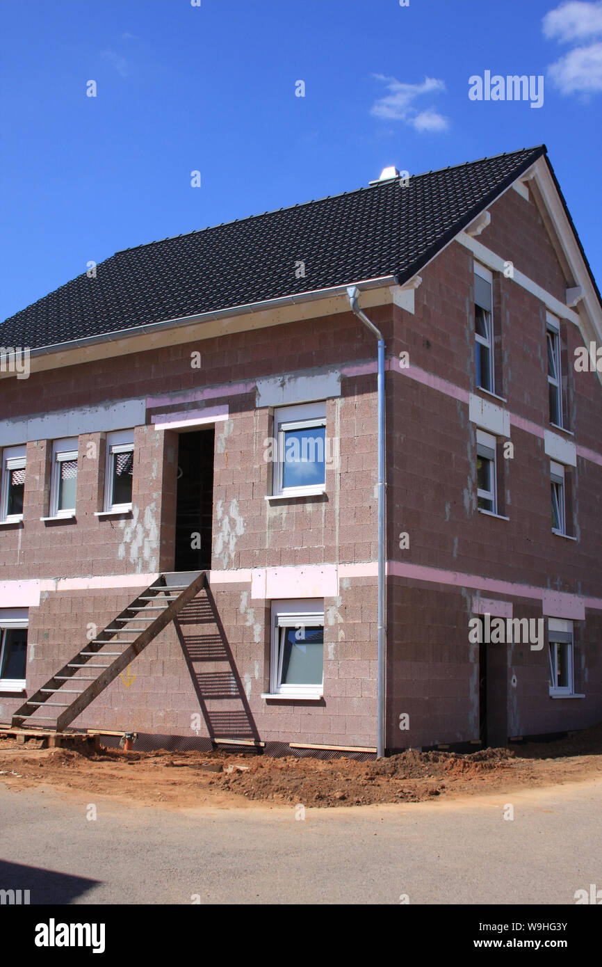 Precast concrete red brick wall hi-res stock photography and images - Alamy