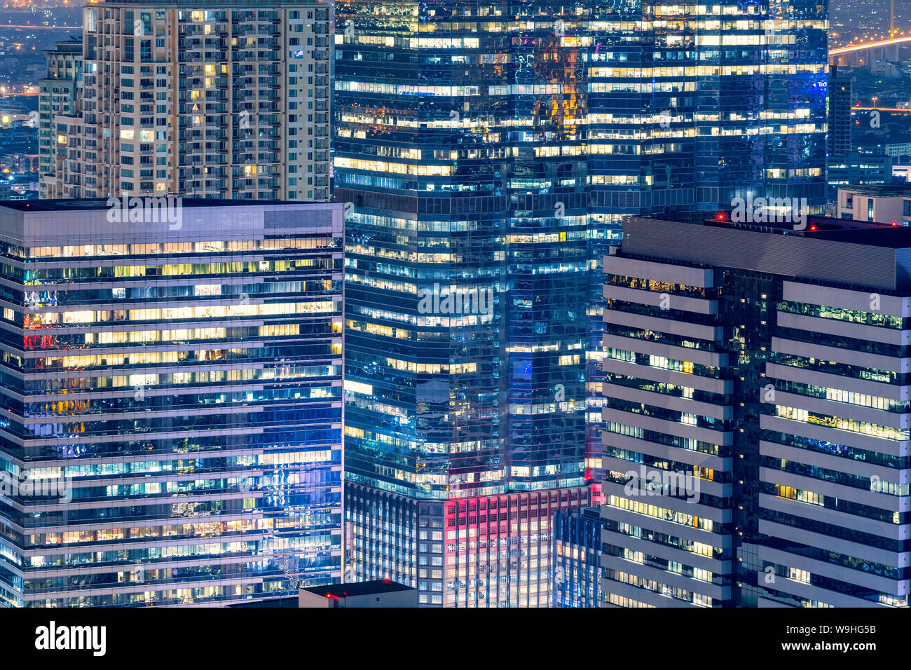 Modern building skyline hi-res stock photography and images - Alamy