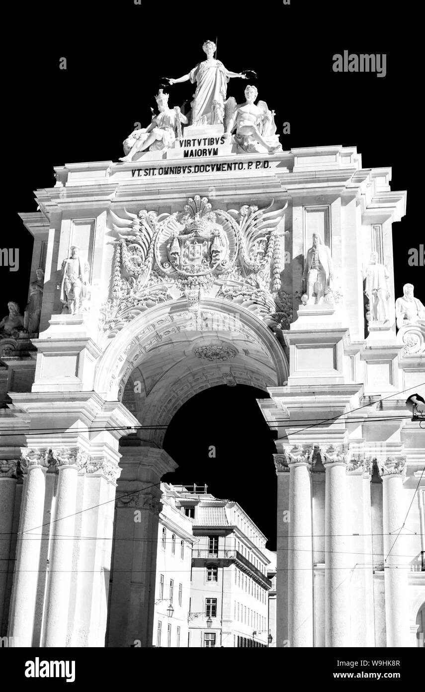 Triumphal column Black and White Stock Photos & Images - Alamy
