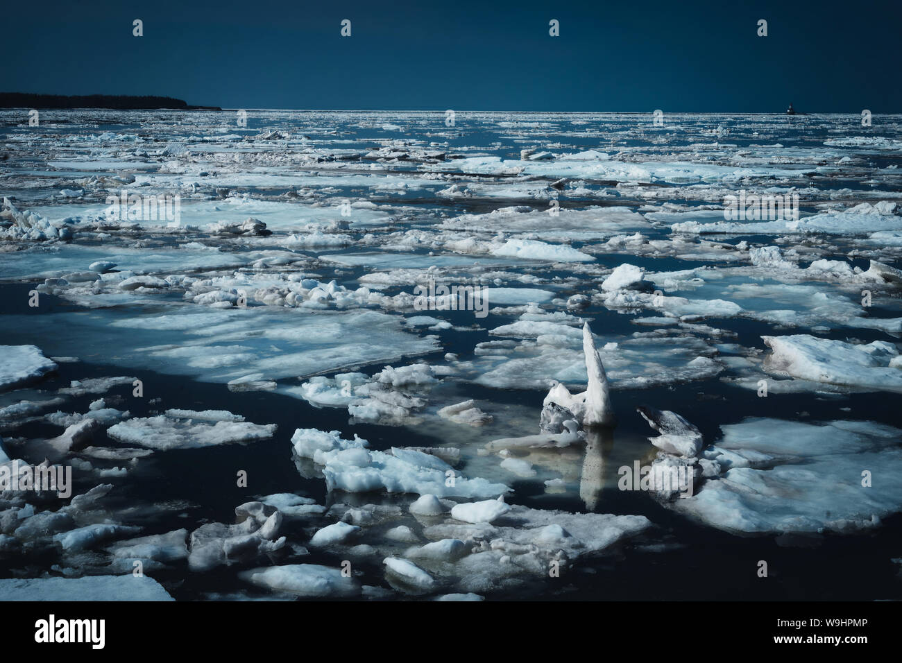 Seascape with floating iceberg hi-res stock photography and images - Alamy