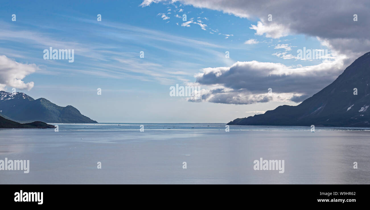 Bay of alaska hi-res stock photography and images - Alamy