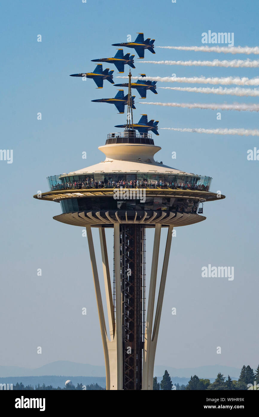 190804-N-OY339-1070 SEATTLE (Aug. 4, 2019) — The U.S. Navy Flight ...