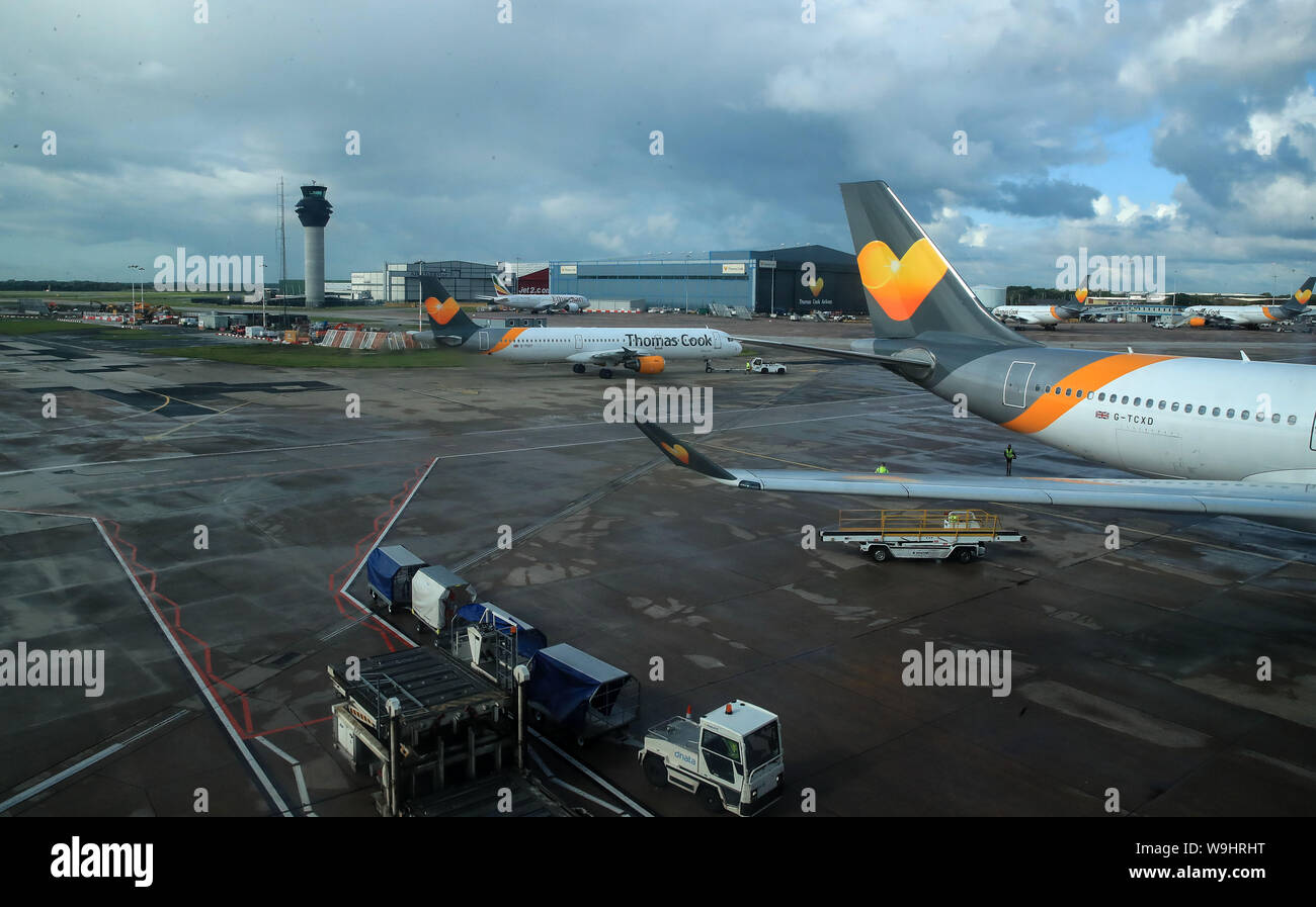 Terminal one manchester airport uk hi-res stock photography and images ...