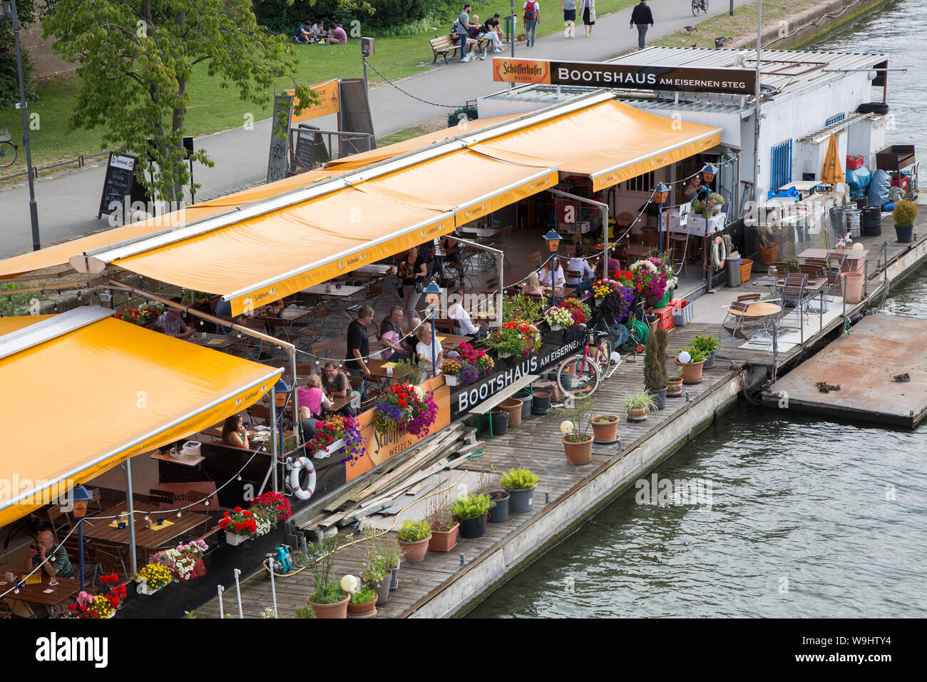 Frankfurt river cafe hi-res stock photography and images - Alamy