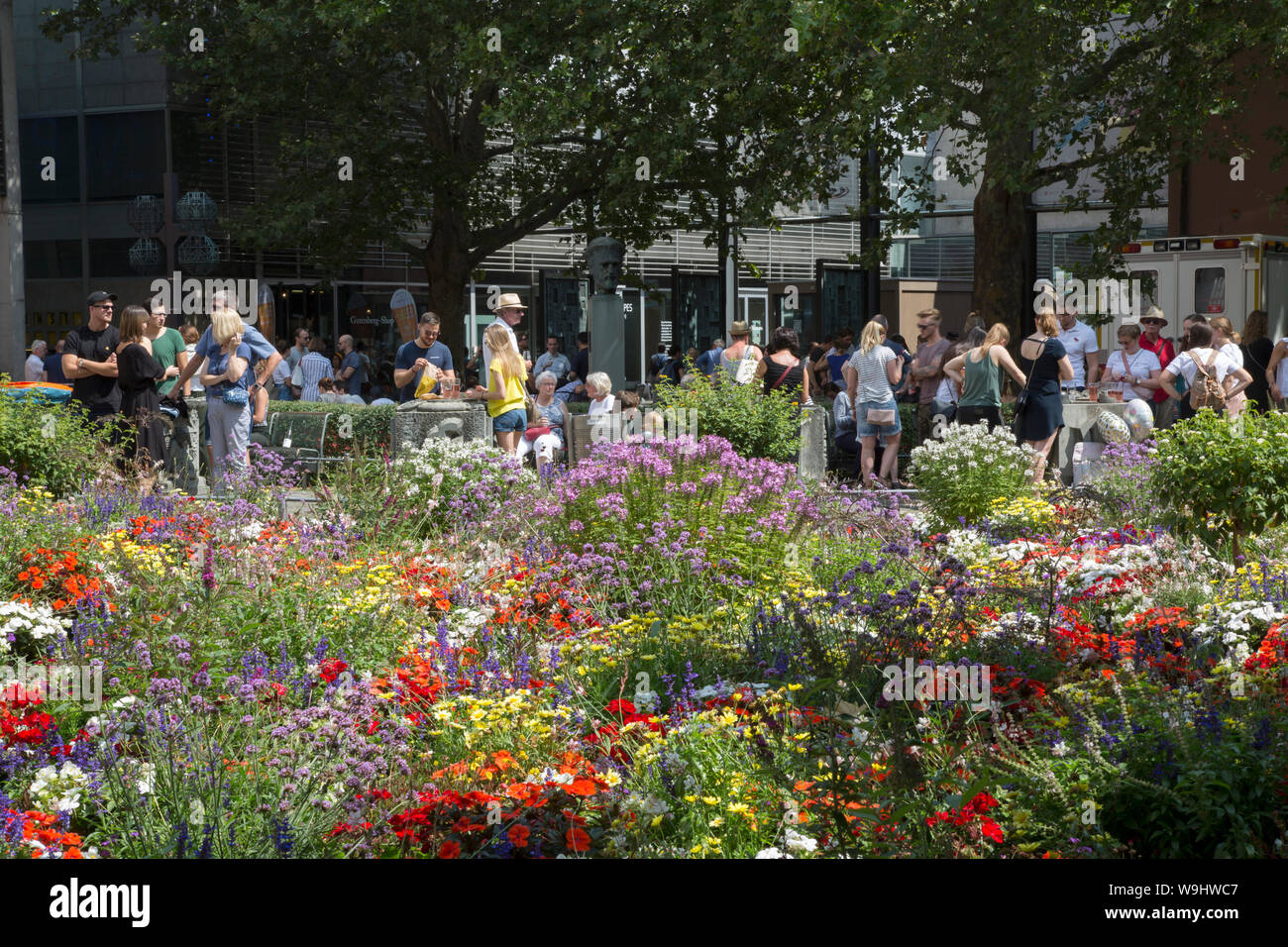 Market square mainz germany hi-res stock photography and images - Alamy
