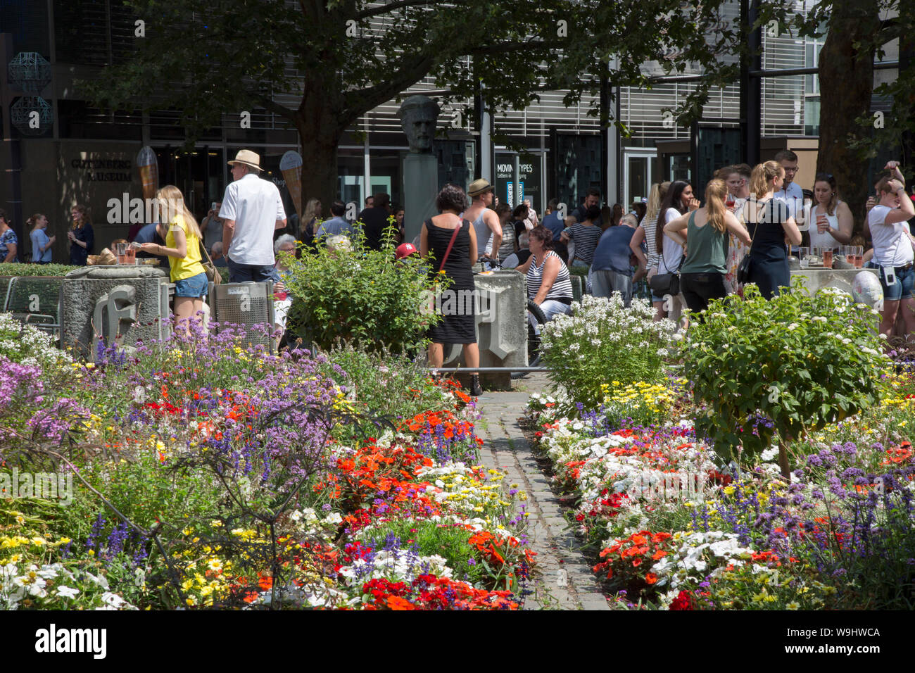 Market square mainz germany hi-res stock photography and images - Alamy