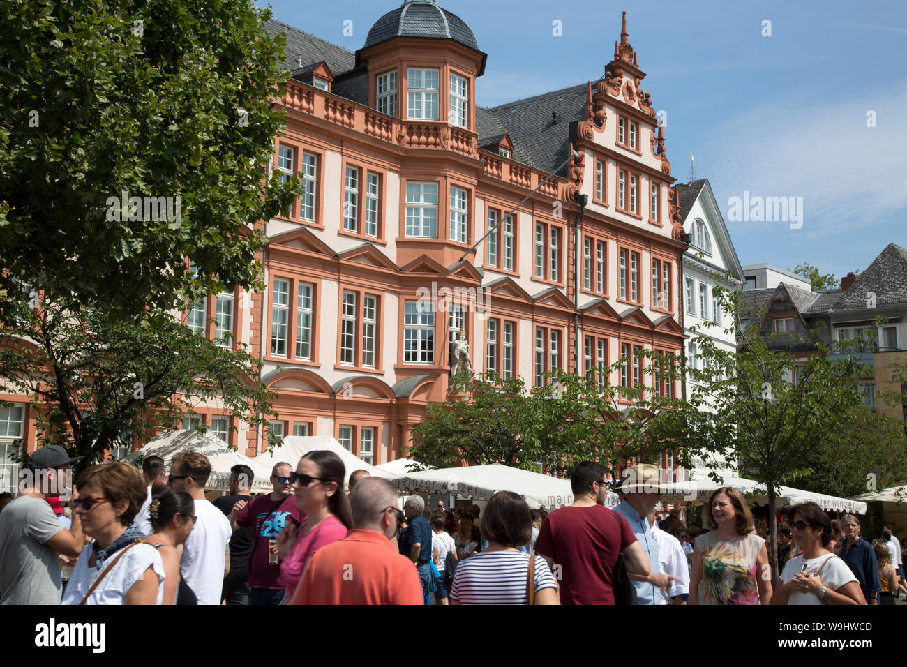 Market Square in Mainz; Germany Stock Photo - Alamy