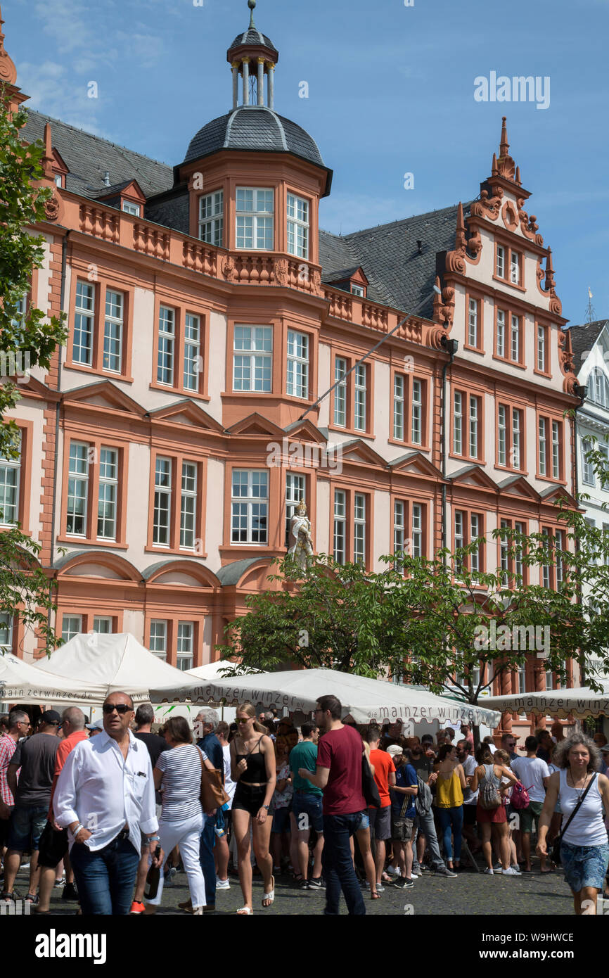 Market Square in Mainz; Germany Stock Photo - Alamy