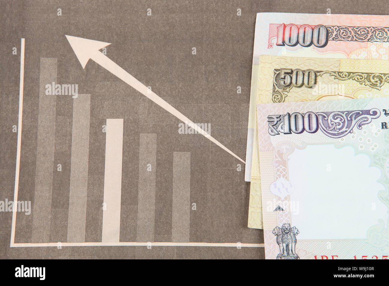 Bar graph with Indian banknotes Stock Photo - Alamy