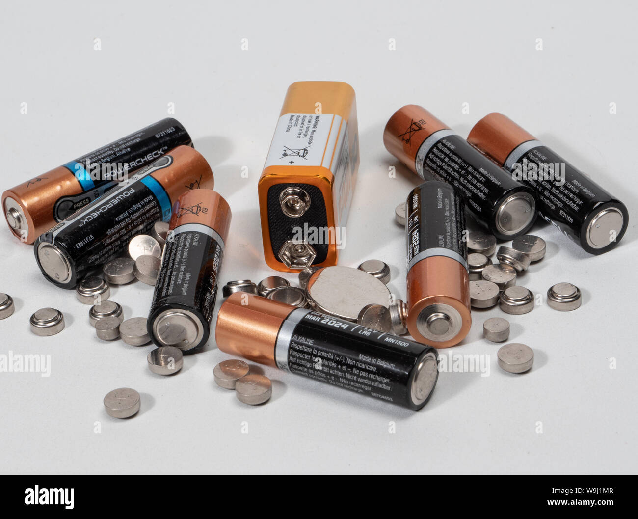 A collection of assorted batteries Stock Photo - Alamy