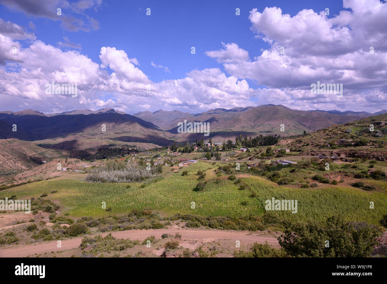 Lesotho landscape hi-res stock photography and images - Alamy