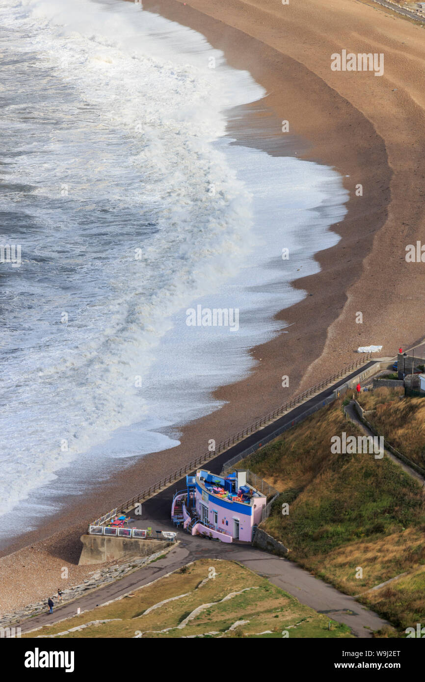 storm waves on chesil beach, Portland BIll Dorset England uk gb Stock ...