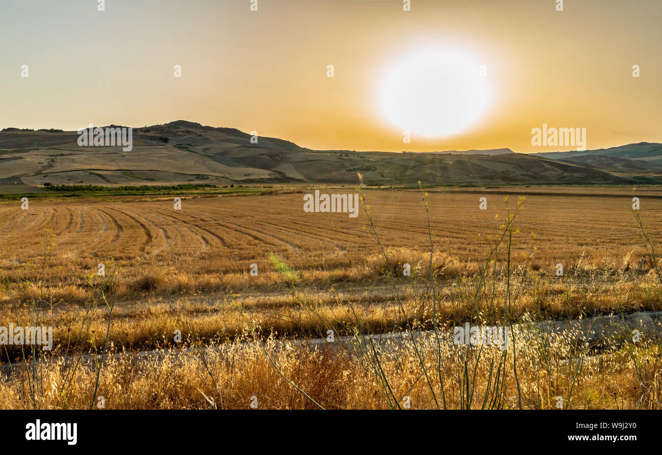 Sicilian scenery hi-res stock photography and images - Alamy