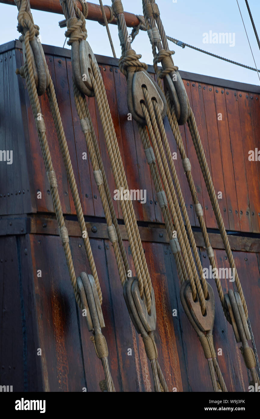 Rigging of an ancient sailing ship Stock Photo - Alamy