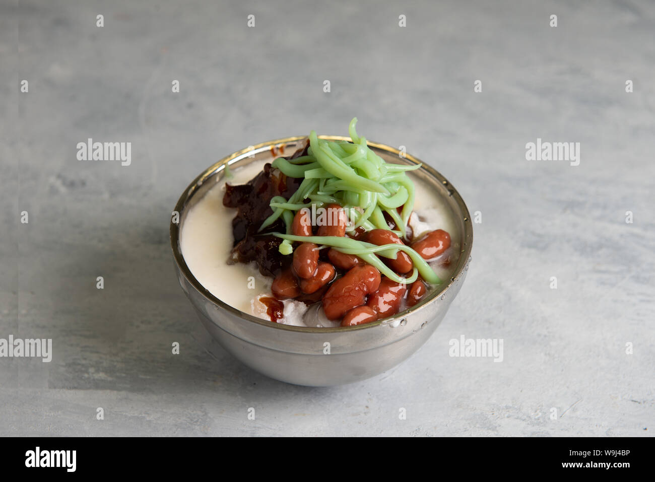 Cendol , Malaysia tradition dessert with slate background Stock Photo ...