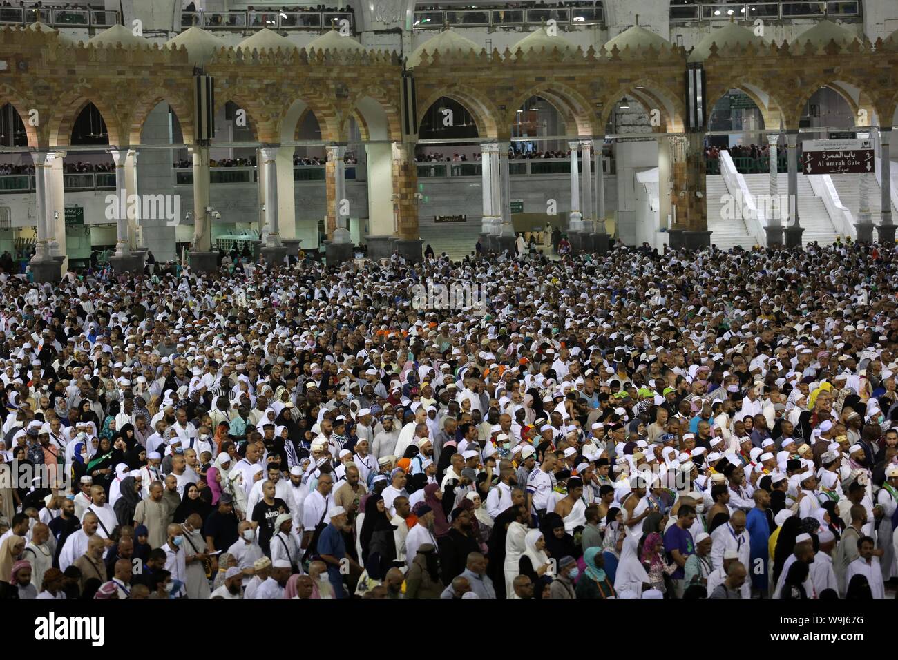 Mecca, Mecca, Saudi Arabia. 14th Aug, 2019. Muslim pilgrims pray around ...