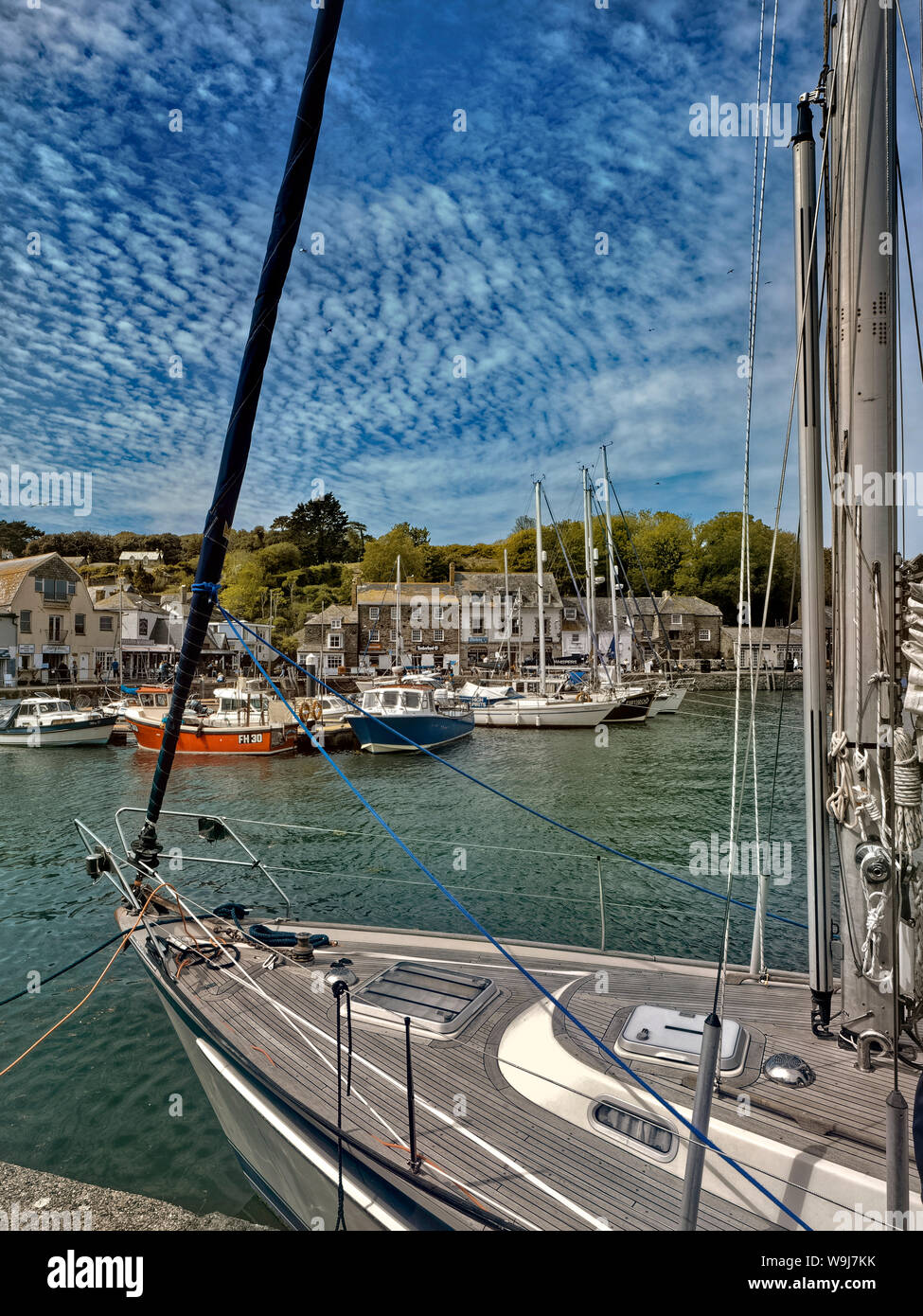Doom bar cornwall hi-res stock photography and images - Alamy