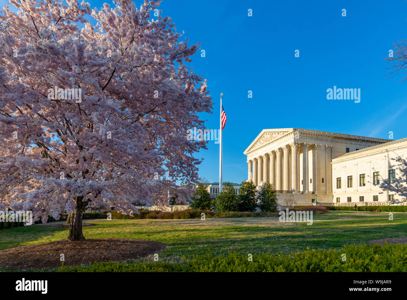 Federal court house exterior america hi-res stock photography and ...
