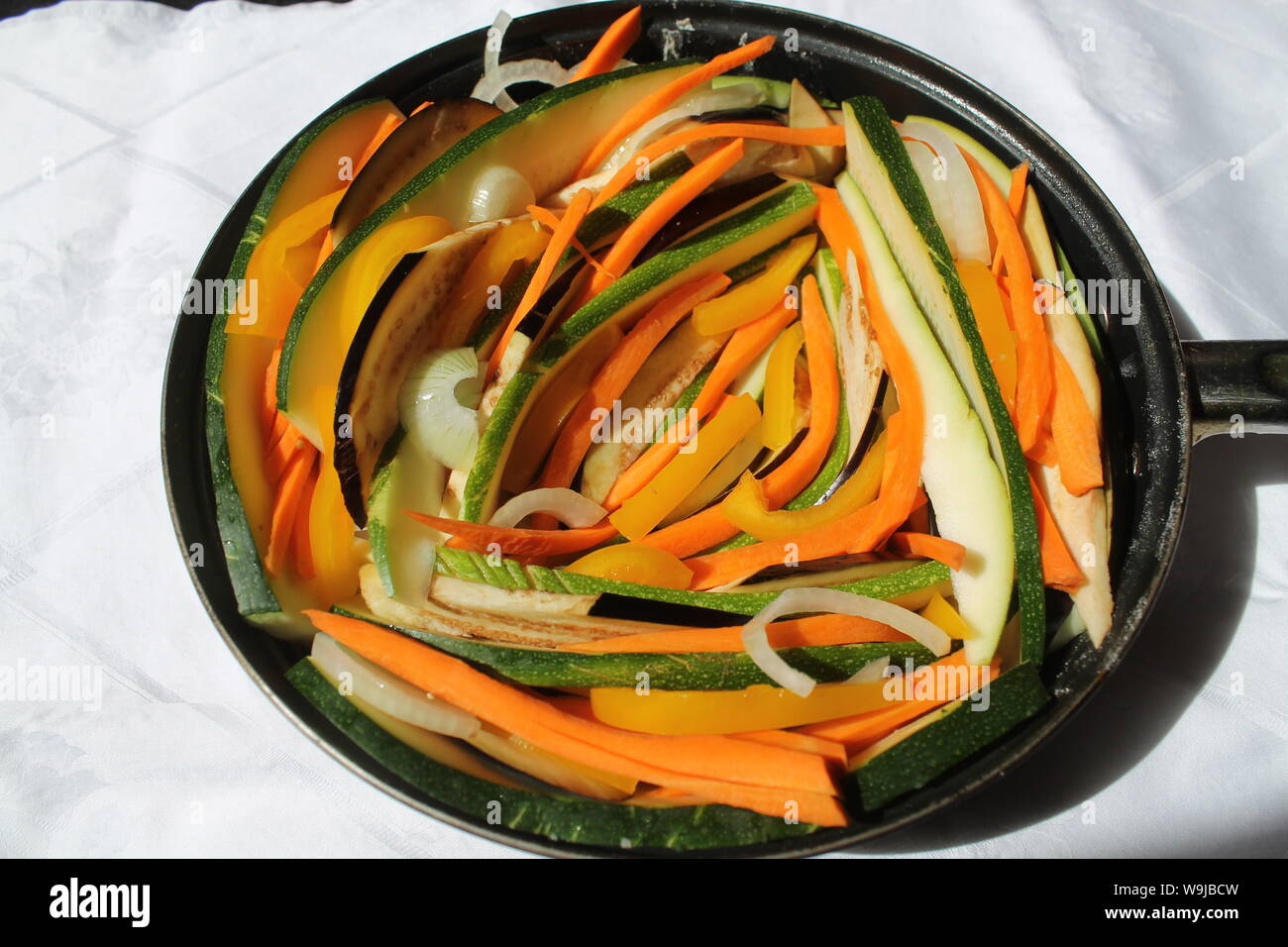 Juicy onion pie hi-res stock photography and images - Alamy