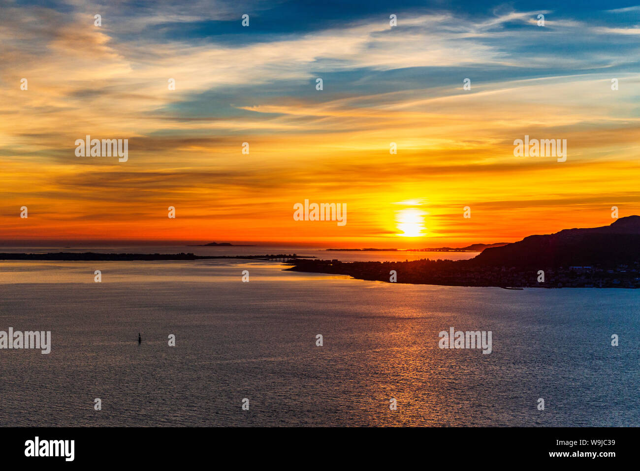 Sunmore alps norway hi-res stock photography and images - Alamy