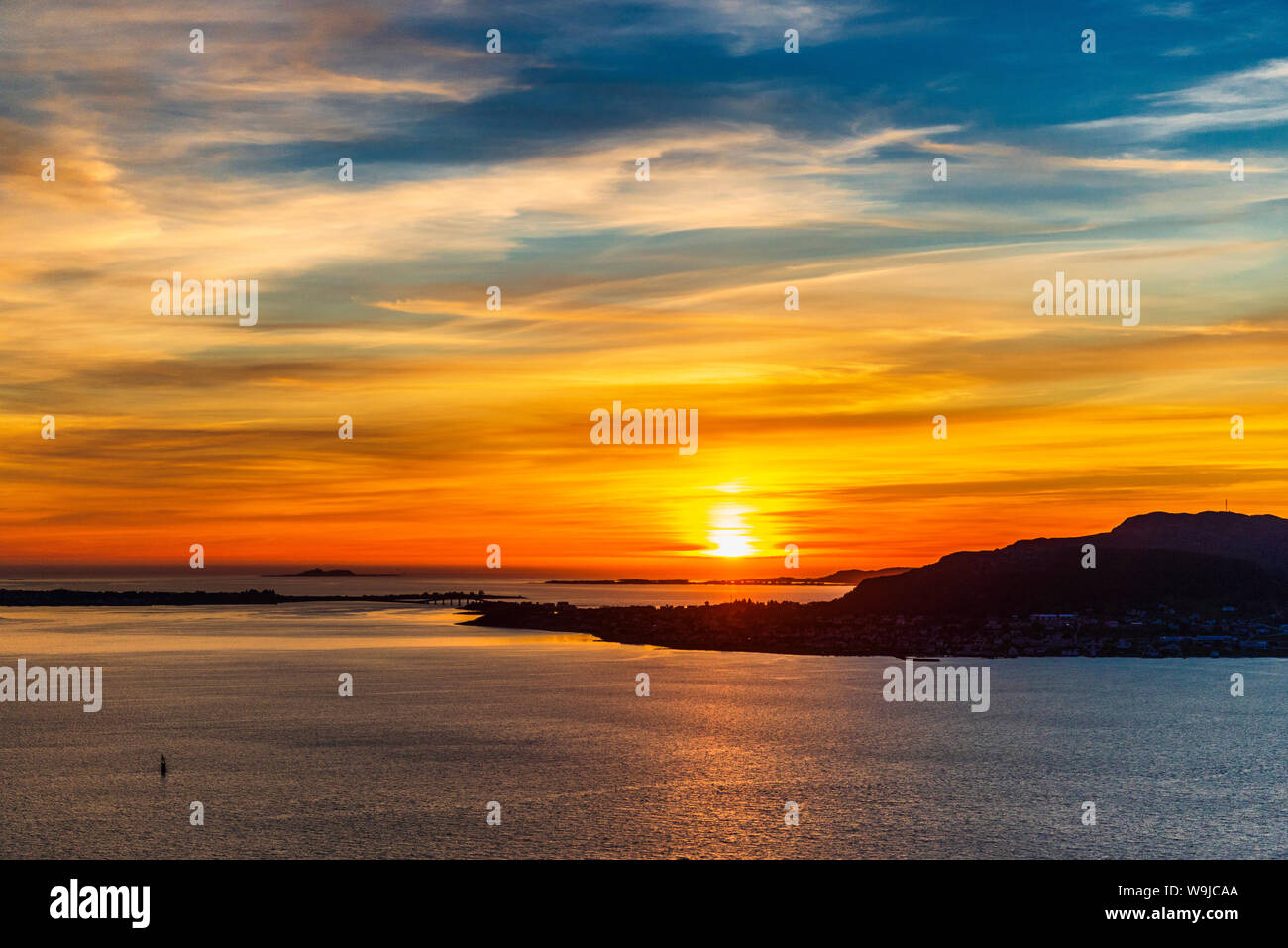 Sunmore alps norway hi-res stock photography and images - Alamy