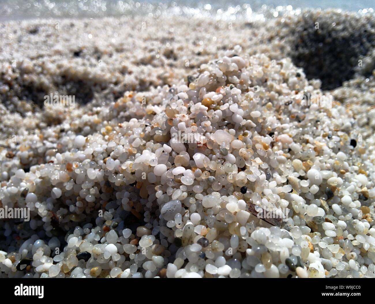 Tiny stones hi-res stock photography and images - Alamy