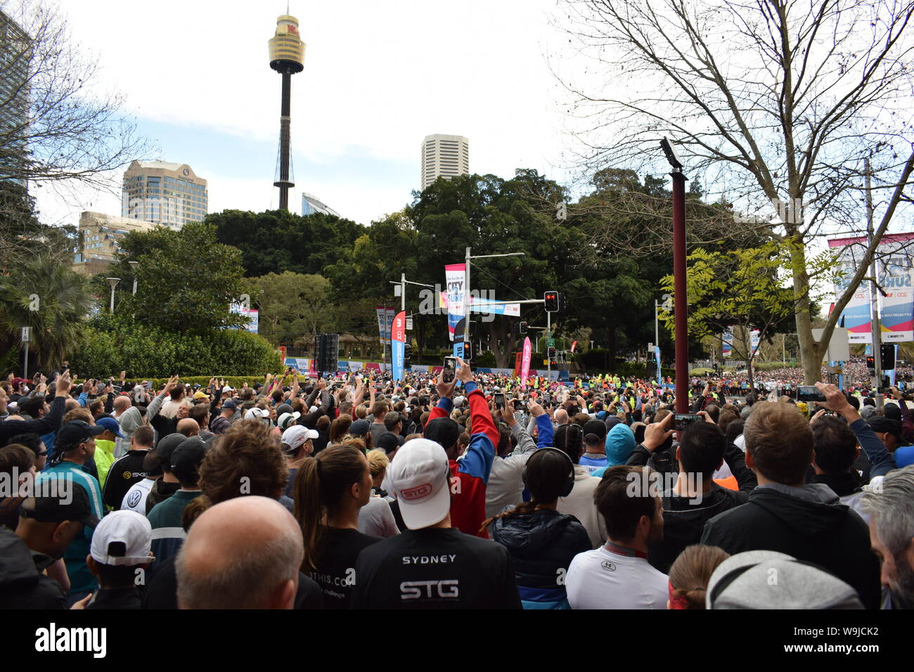 Sydney city to surf race hi-res stock photography and images - Alamy