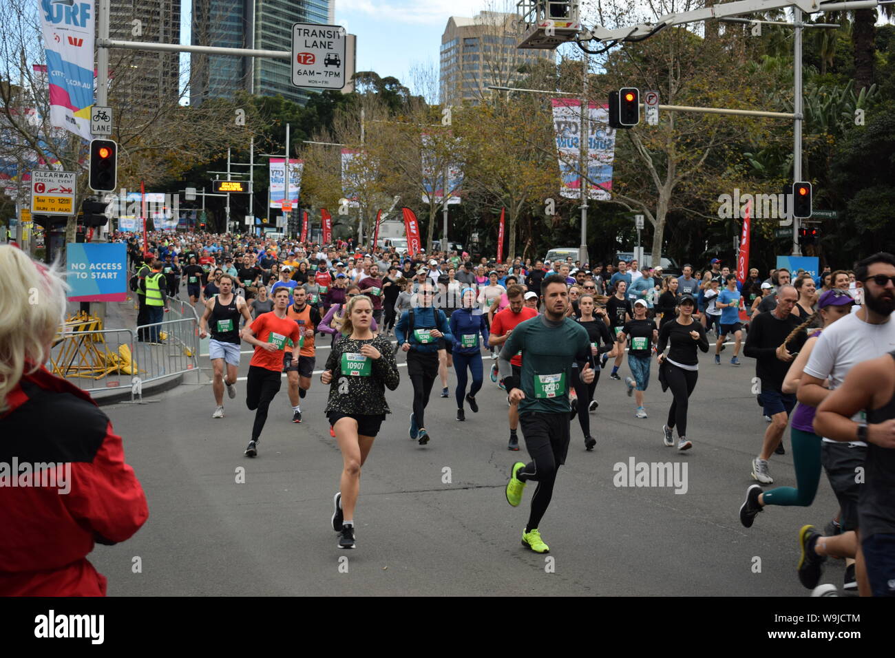 Sydney city to surf race hi-res stock photography and images - Alamy