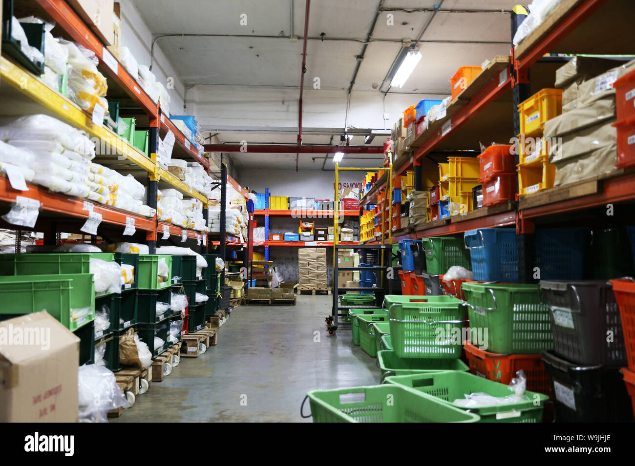 Old Industrial Factory Interior, Hong Kong Stock Photo - Alamy