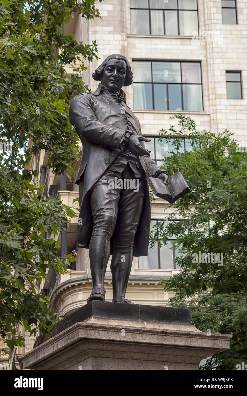 LONDON, UK - JULY 21, 2018: Statue of Robert Raikes in Victoria ...