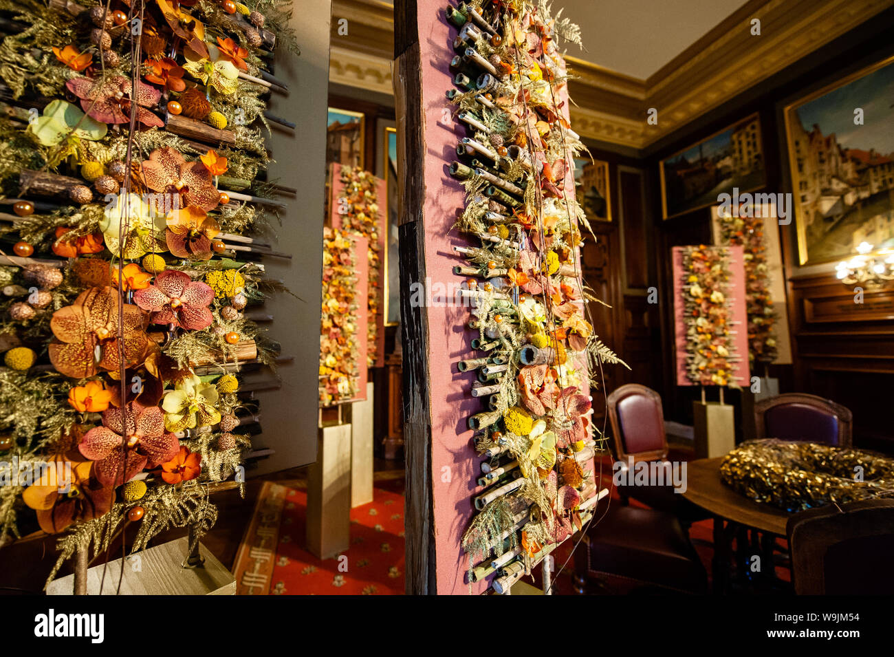 Gothic antechamber hi-res stock photography and images - Alamy