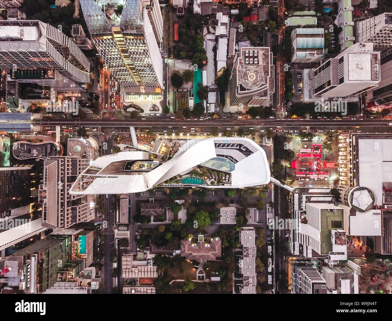 Ploenchit center hi-res stock photography and images - Alamy
