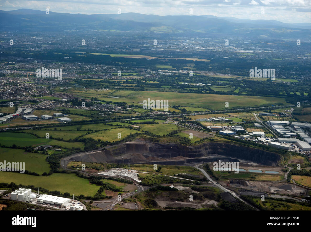 Countryside outside of dublin hi-res stock photography and images - Alamy