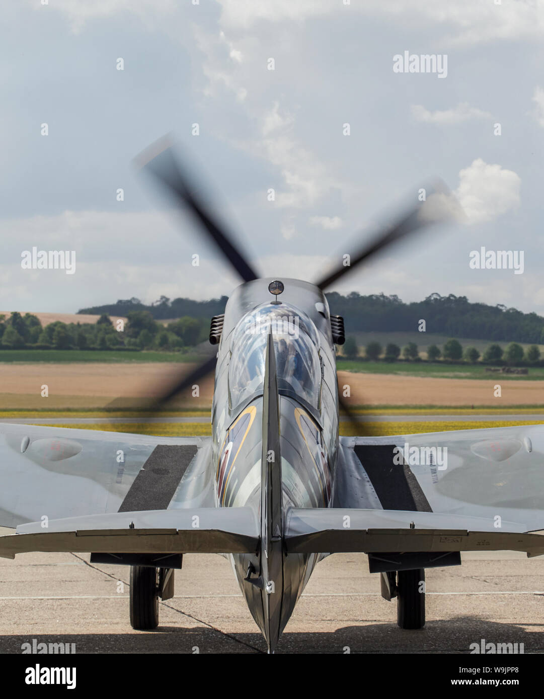 Spitfire mk ii hi-res stock photography and images - Alamy