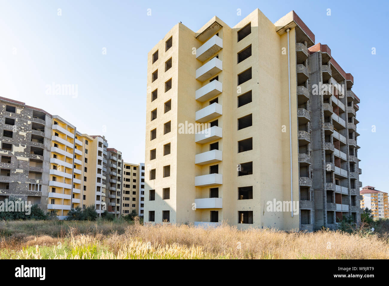 Unfinished concrete structures hi-res stock photography and images - Alamy