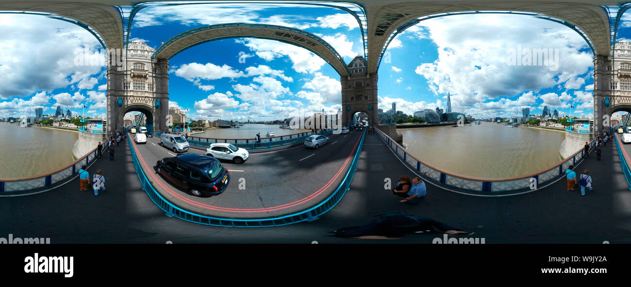 420 x 180 grad Panorama: Tower Bridge, London, England Stock Photo - Alamy
