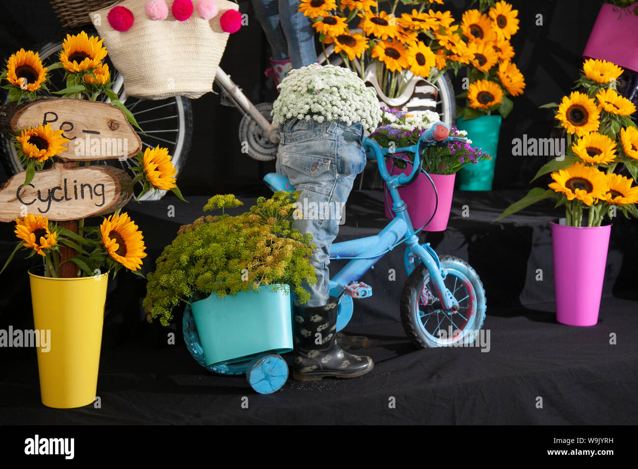 Contemporary Floral Art, plant, minimal plants design, Rikka style ...