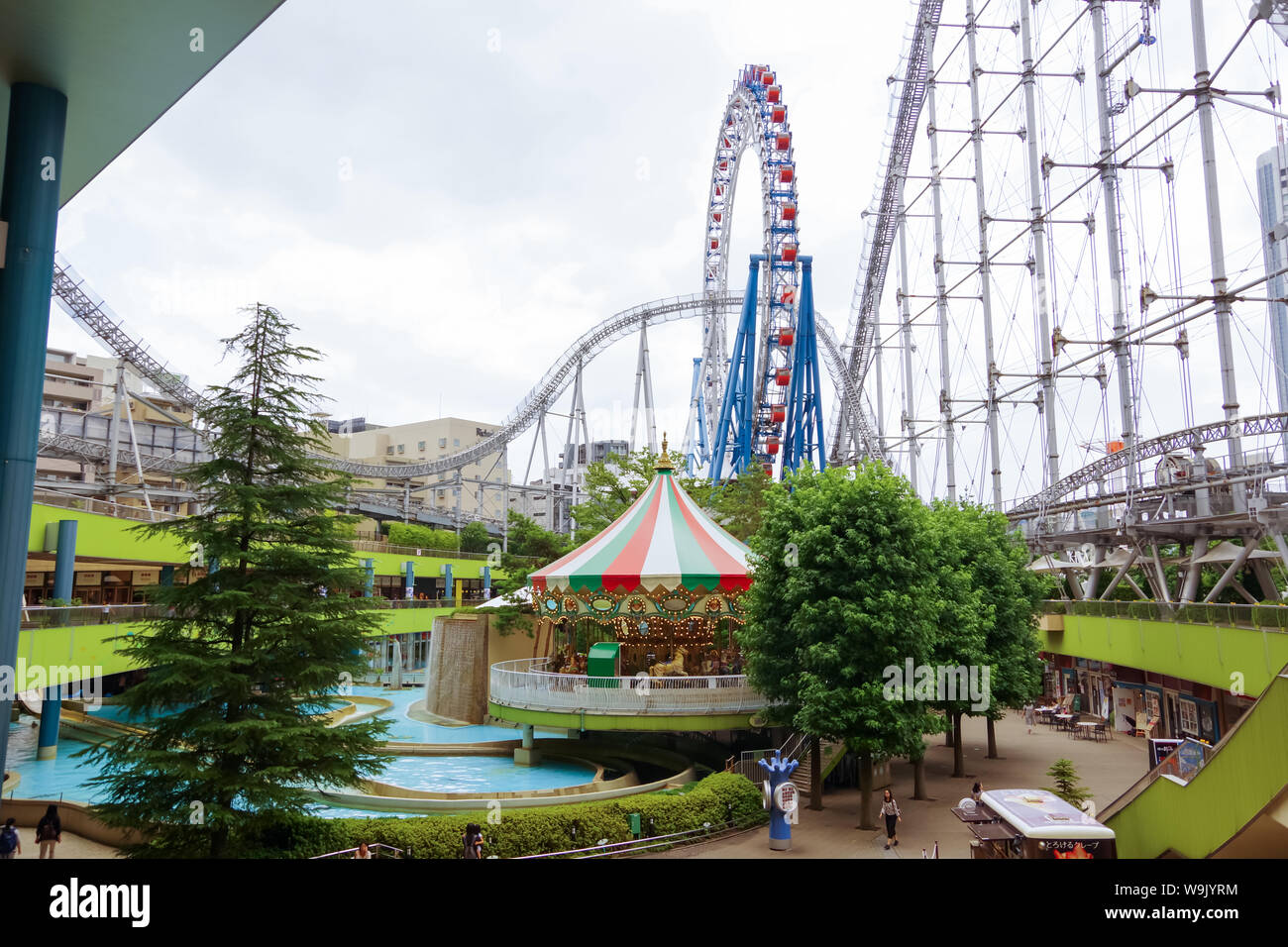 Tokyo, Japan, 07/10/2019 , Rollercoaster in La Qua, amusement park ...