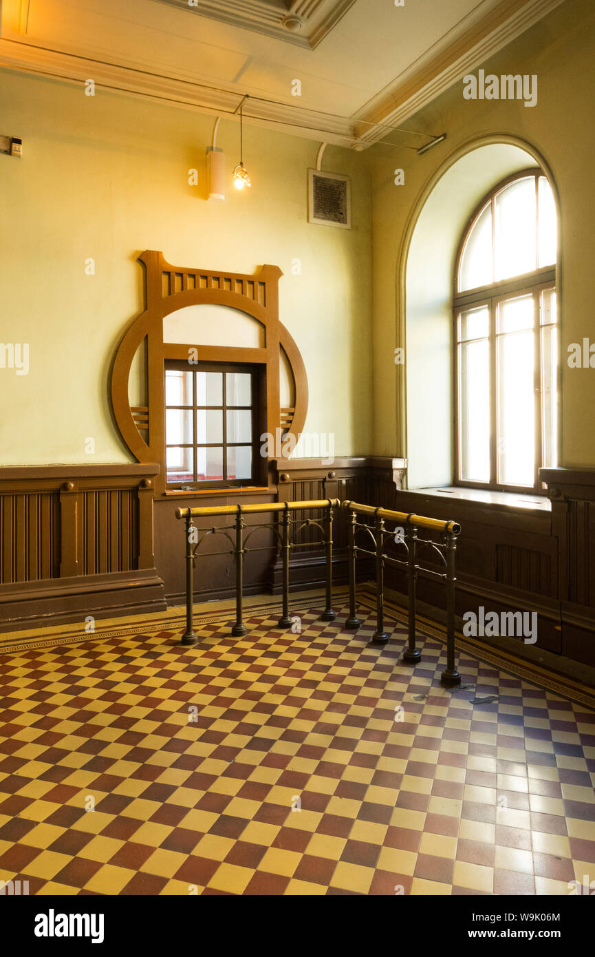 Vitebsky Railway Station, Saint Petersburg, Russia Stock Photo - Alamy