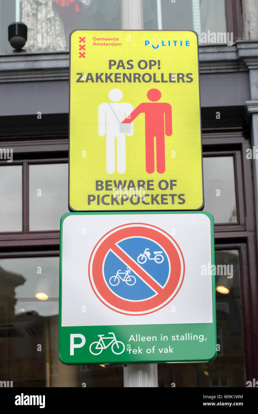 Pickpocket sign hi-res stock photography and images - Alamy