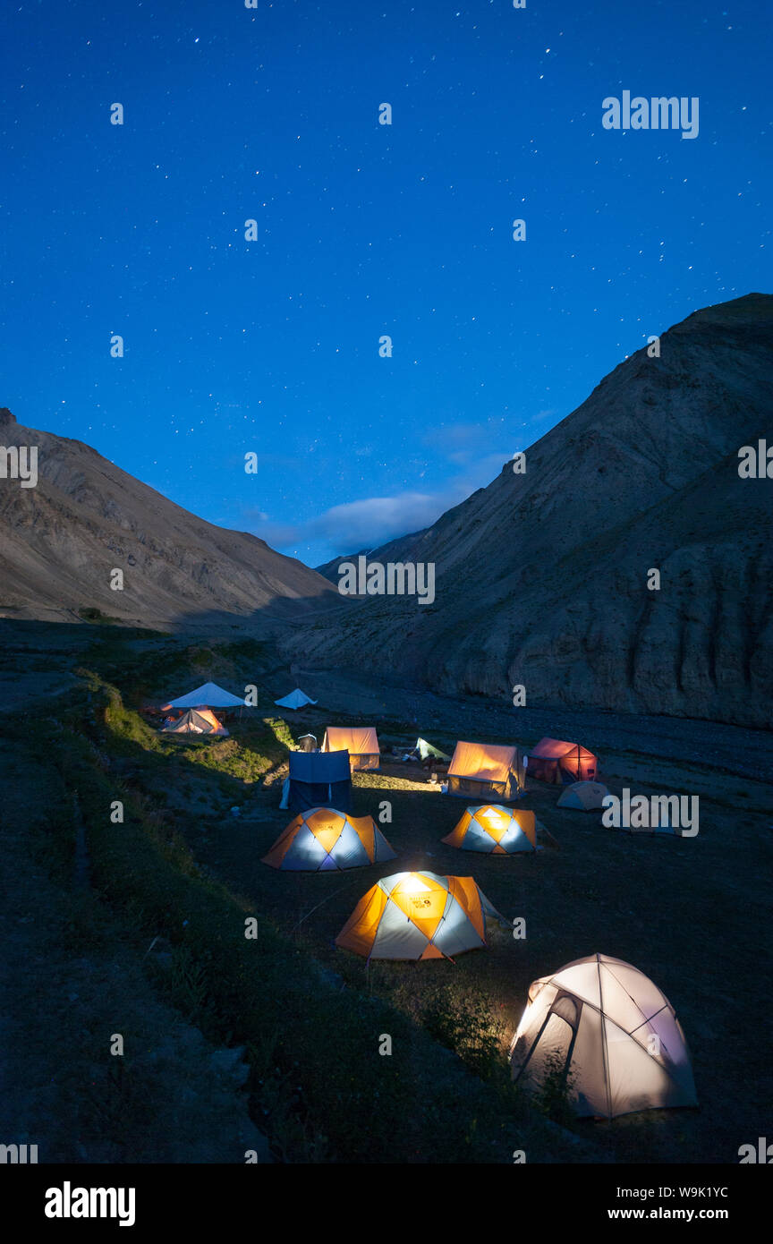 India ladakh camping hi-res stock photography and images - Alamy