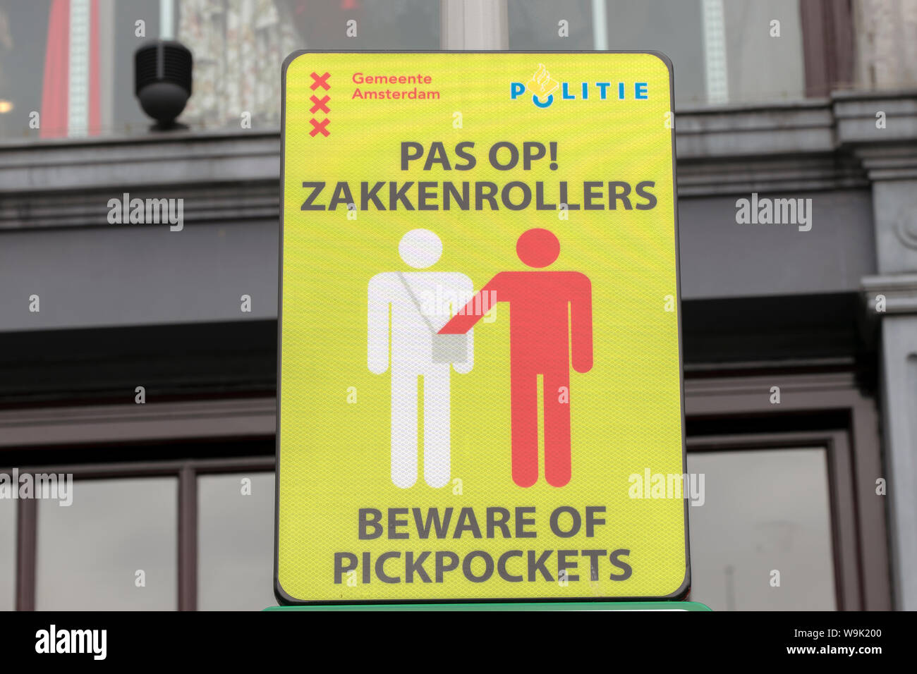 Beware Pickpockets High Resolution Stock Photography and Images - Alamy