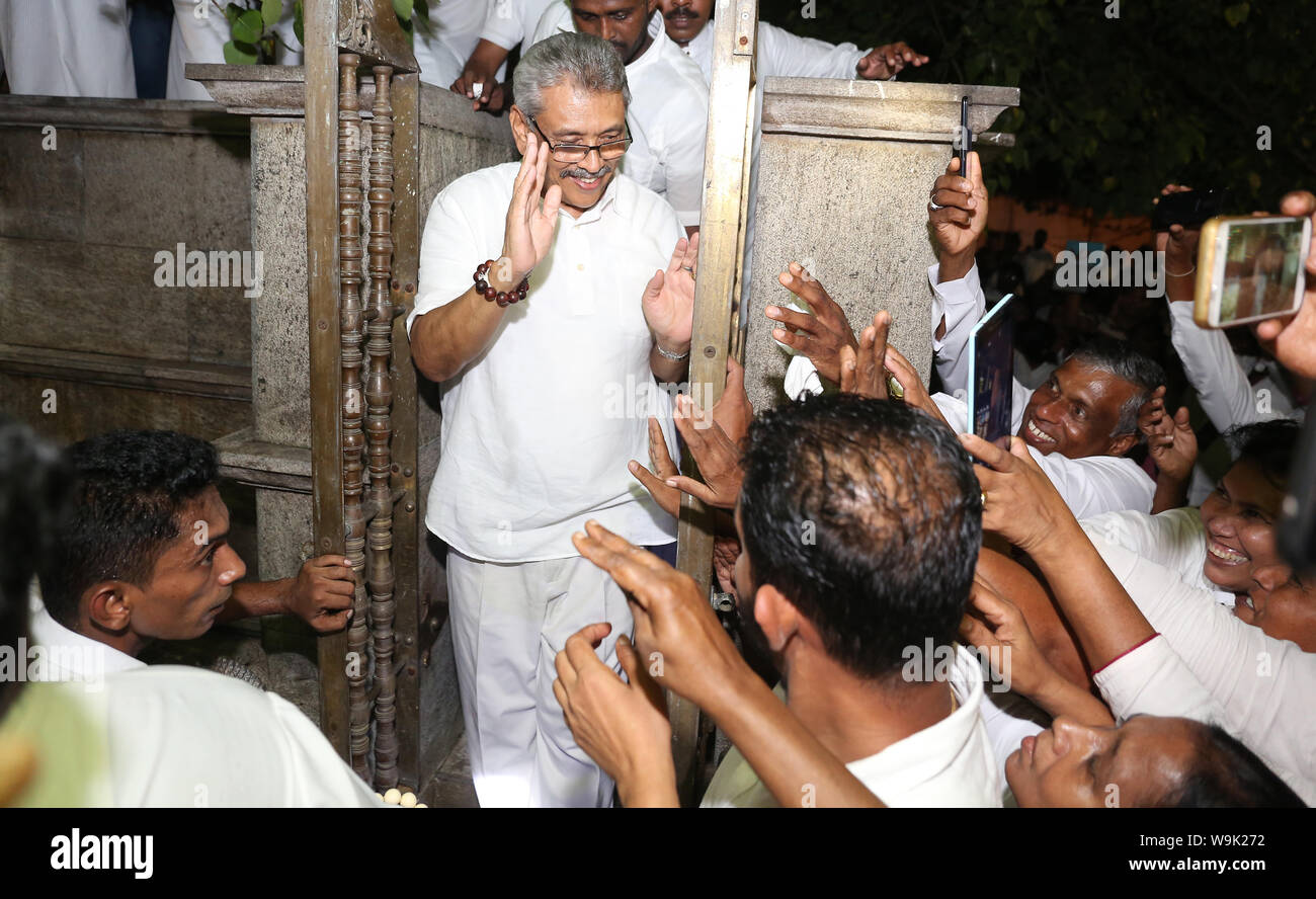 Gotabaya rajapaksa and mahinda rajapaksa hi-res stock photography and ...