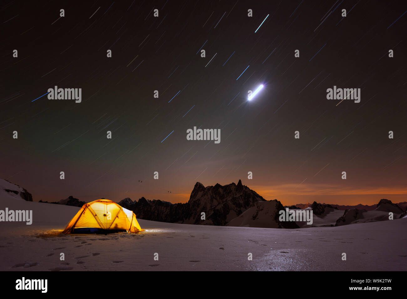 Star trails and france hi-res stock photography and images - Alamy