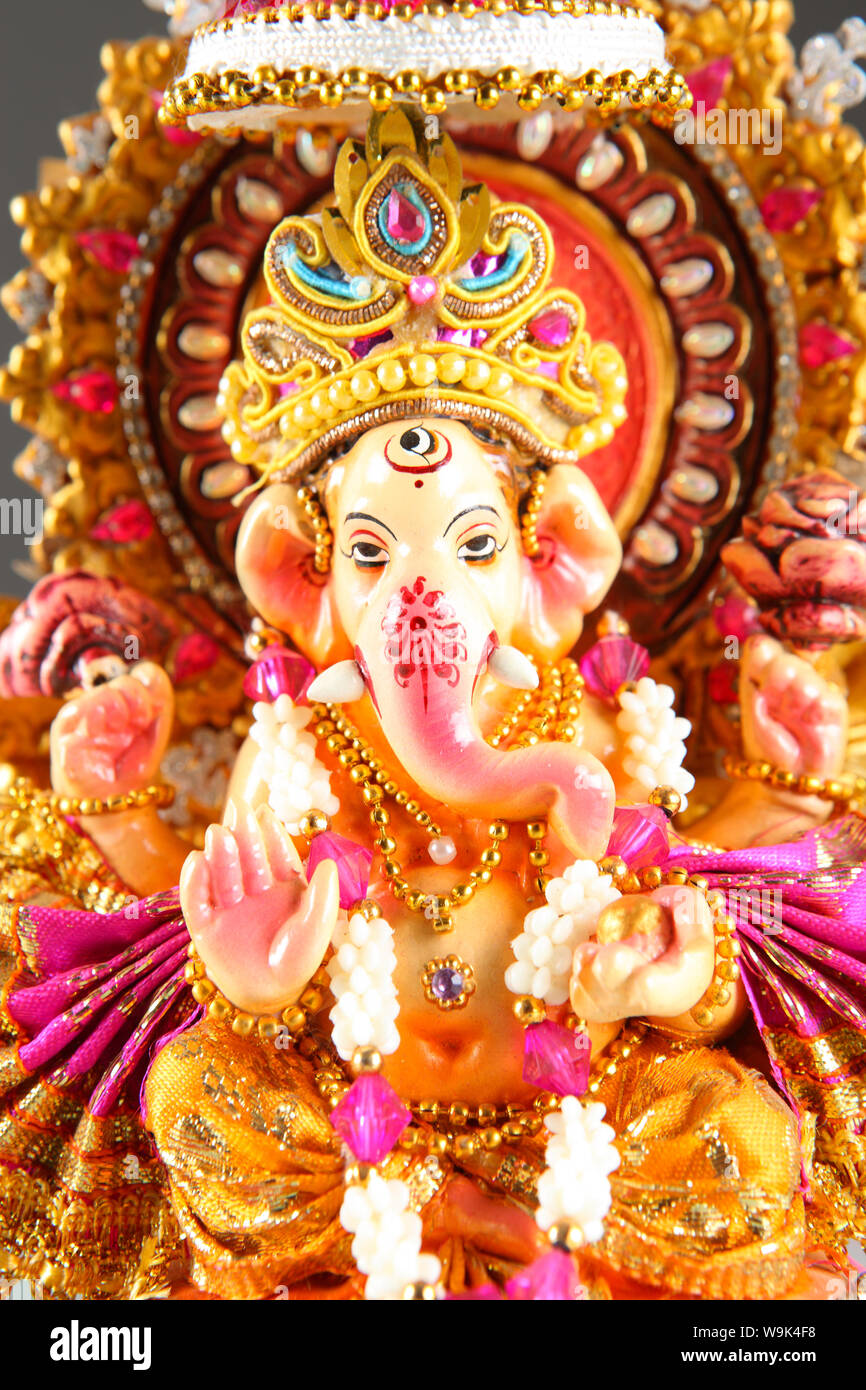Statue of Lord Ganesha Stock Photo - Alamy