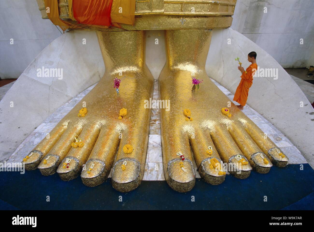 Giant foot hi-res stock photography and images - Alamy