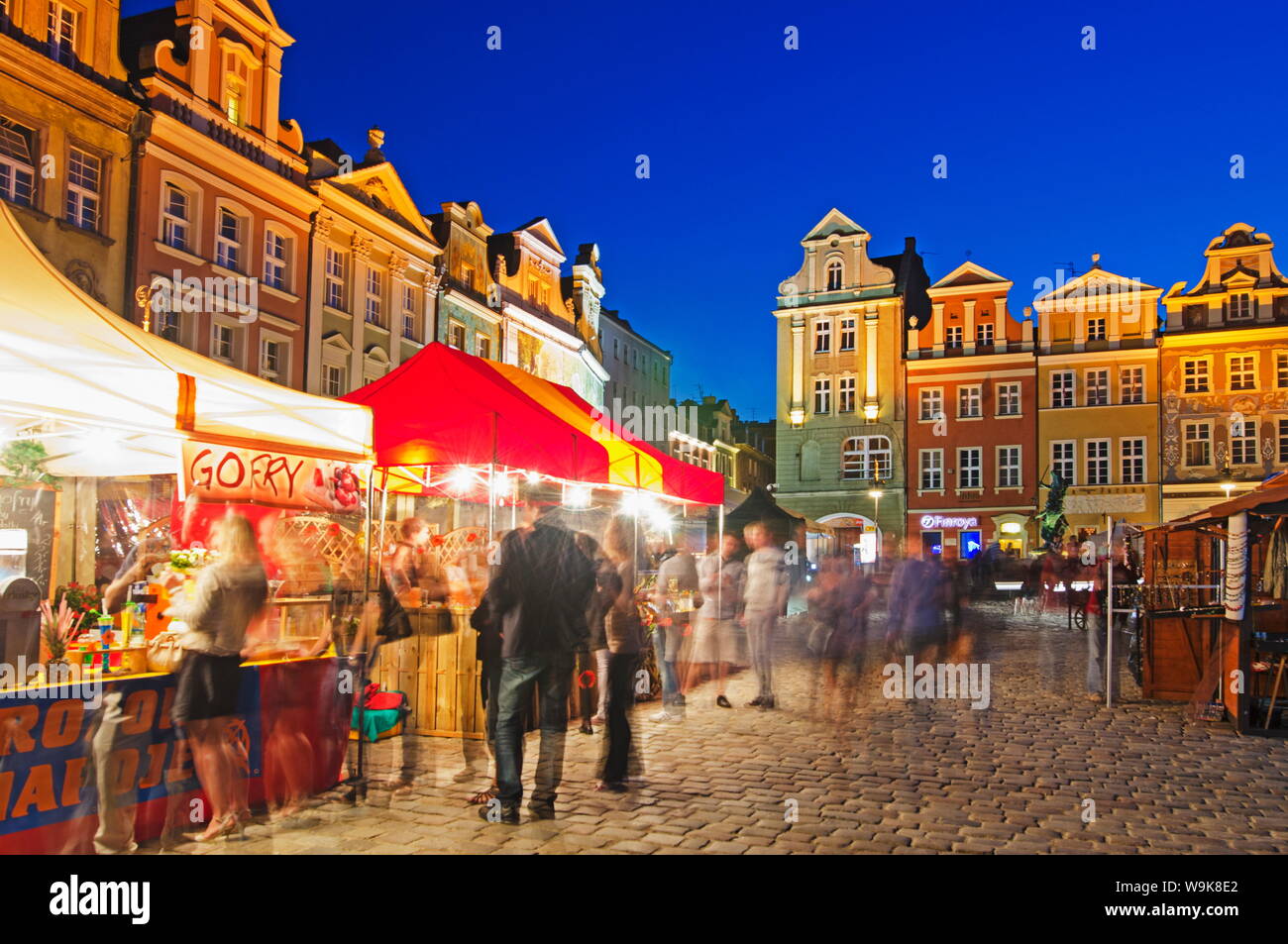Market square, historic Old Town, Poznan, Poland, Europe Stock Photo ...