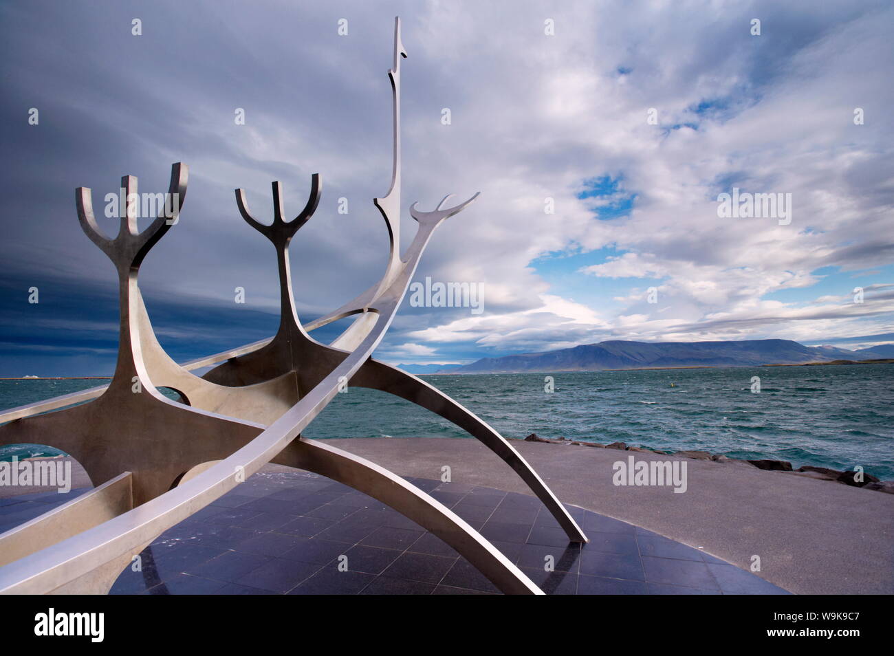 Solfar (Sun Voyager), iconic stainless-steel modern sculpture ...
